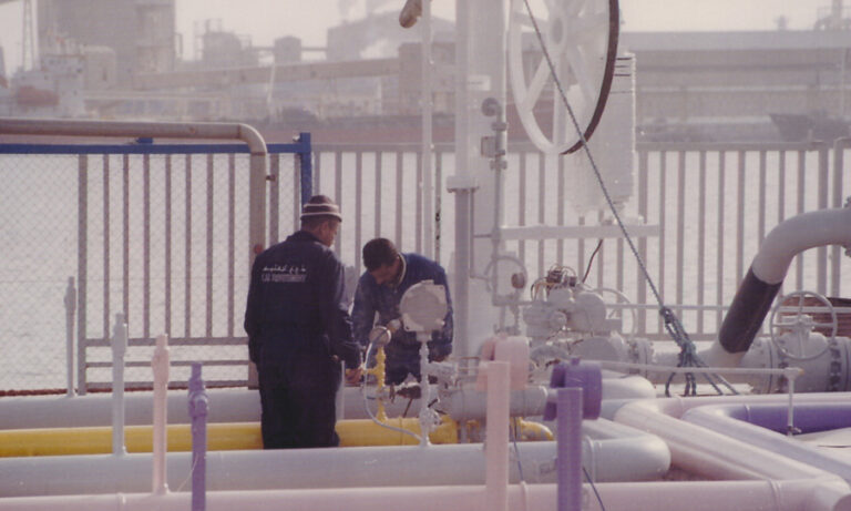 Brushing and painting of LPG line piping from the jetty to the LPG ...